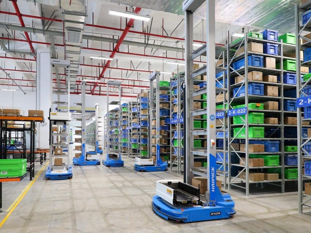 Discover the 7 Key Benefits of Warehouse Automation - Mainway Handling ...